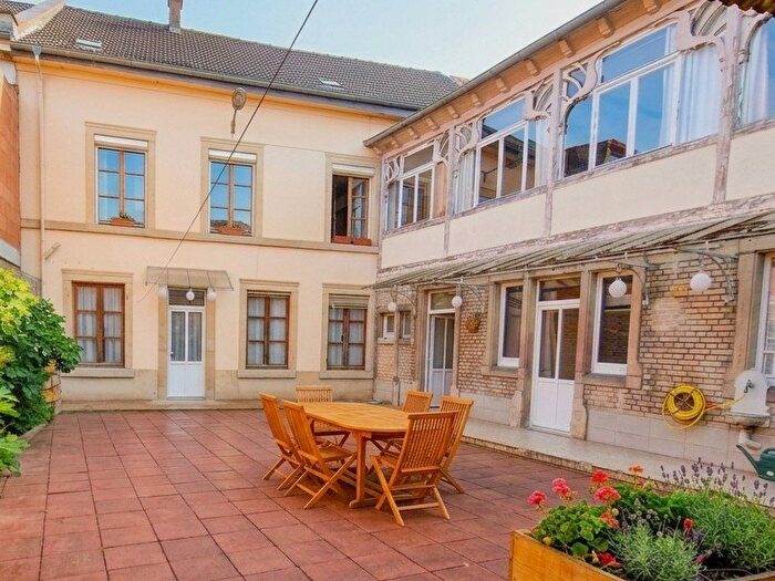 Bischwiller, Centre-ville, Gare : Maison 9 pièces à vendre