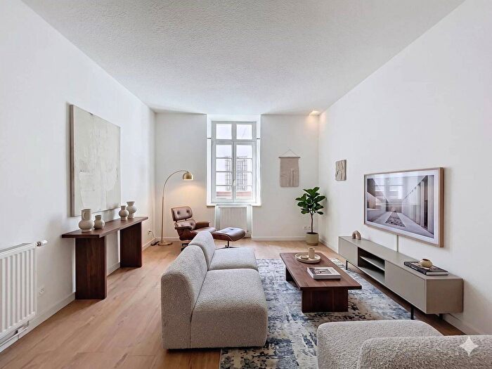 Centre-Bellevue, Chambéry : Appartement 4 pièces à louer