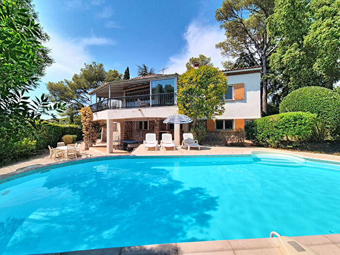 Maison 7 pièces à Fréjus, La Tour de Mare, à vendre