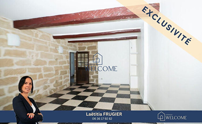 Appartement à vendre - Uzès - 5 pièces - 4 chambres