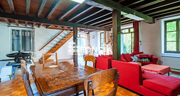 Maison à vendre - Saint-Laurent-sur-Gorre - 6 pièces - 5 chambres