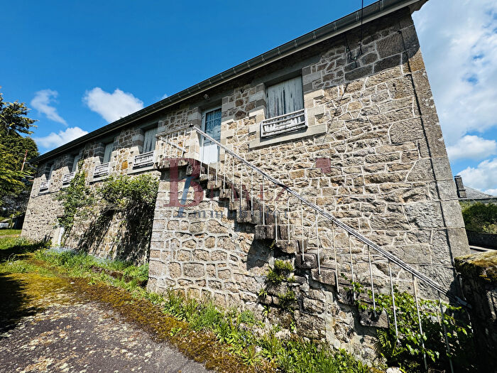 Maison 6 pièces à Clergoux, à vendre