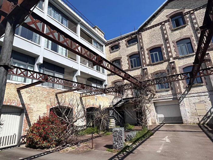 Appartement à vendre - Troyes, Gare - 3 pièces - 2 chambres