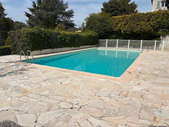 Maison 4 pièces à louer - Antibes