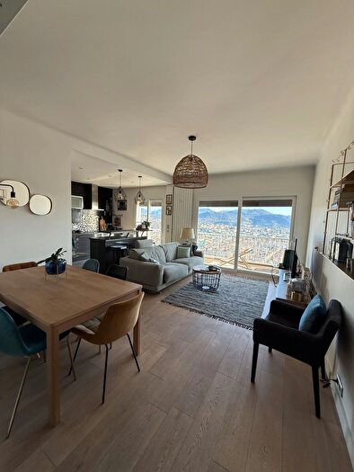 Appartement à louer - Nice, Saint-Philippe, Estienne dOrves - 3 pièces