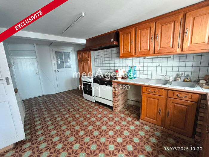 Maison à vendre - Pouancé - 5 pièces - 3 chambres