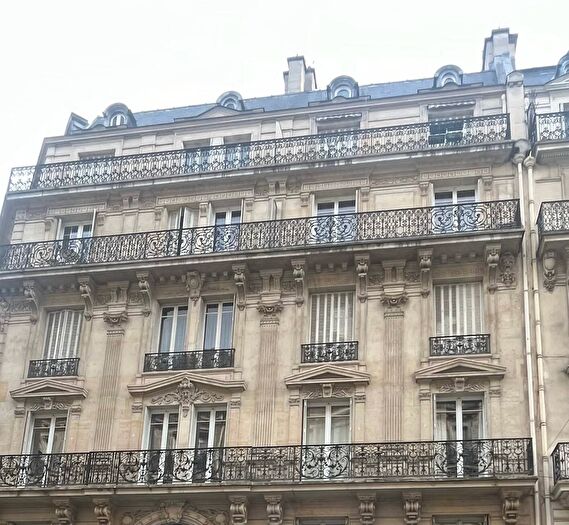 Appartement à louer - Triangle dOr, Paris ème - 1 pièce