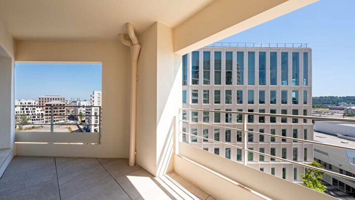 Appartement à louer - Bordeaux, La Bastide - 5 pièces - 4 chambres