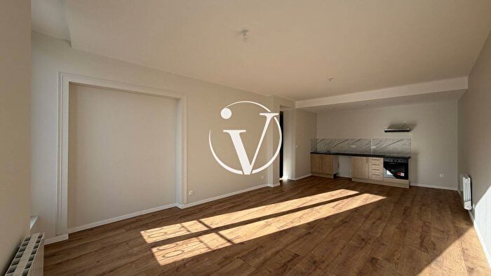 Appartement à louer - Gerard Yvon, Vendôme - 3 pièces - 2 chambres