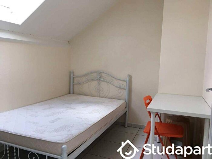 Appartement à louer - Delaune, Villejuif - 1 pièce - 4 chambres