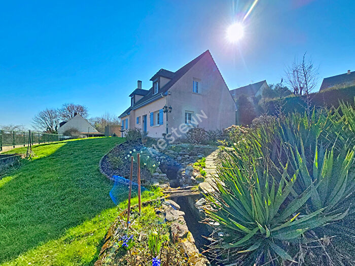 Maison à vendre - Fontenay-en-Parisis - 6 pièces - 4 chambres