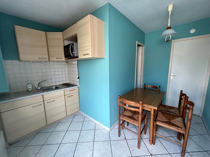 Appartement à louer - Le Breuil - 1 pièce - 1 chambre
