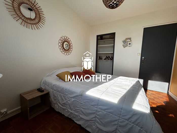 Appartement à louer - Saint-Martin-dHères, Bidal, Peri - 1 pièce - 1 chambre