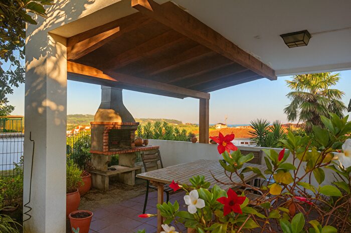 Maison à vendre - Hendaye, Lissardy - 5 pièces - 4 chambres