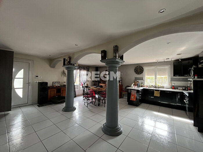Espoey : Maison 6 pièces à vendre