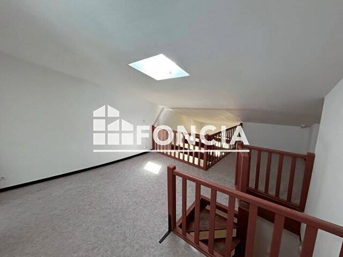 Appartement à louer - Centre Est, Uzès - 3 pièces - 2 chambres