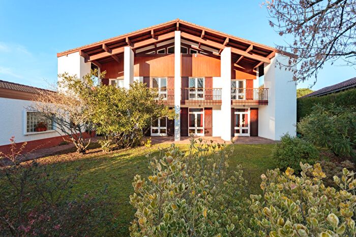 Maisons à vendre et appartements à louer - 1