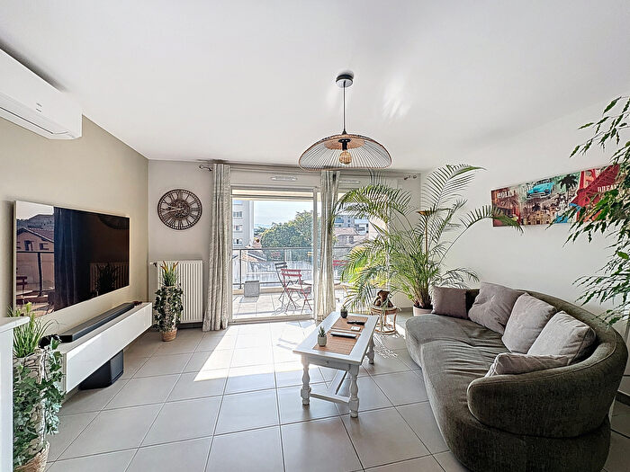 Appartement à vendre - Valence, Calvaire, Hugo, La Cécile - 3 pièces - 2 chambres