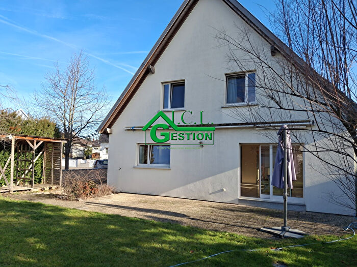 Maison à louer - Saint-Louis - 5 pièces - 3 chambres