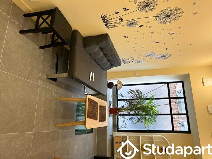 Bac-Bécon-Flachat-Gare, Asnières-sur-Seine : Appartement 2 pièces à louer