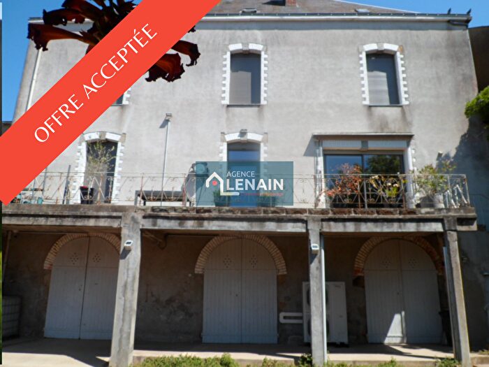 Maison à vendre - Pouzauges - 7 pièces - 6 chambres