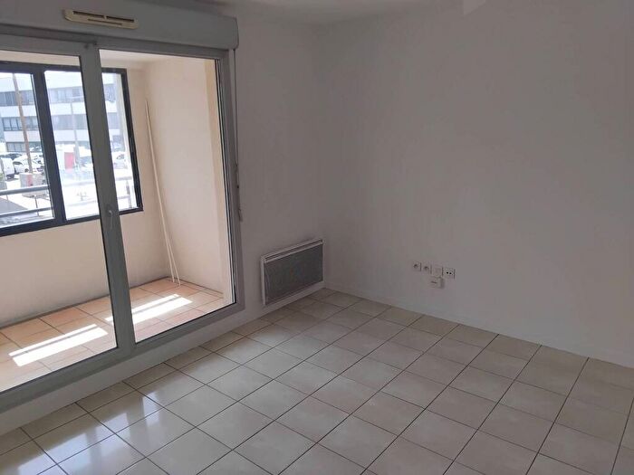 Appartement à louer - Lyon e , Bachut, Transvaal - 1 pièce