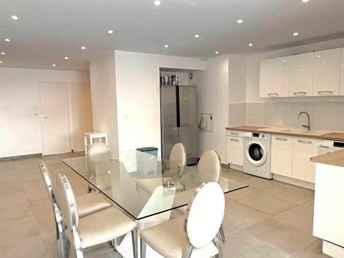 Appartement à vendre - Villeurbanne, Zola, Pressence - 6 pièces - 5 chambres