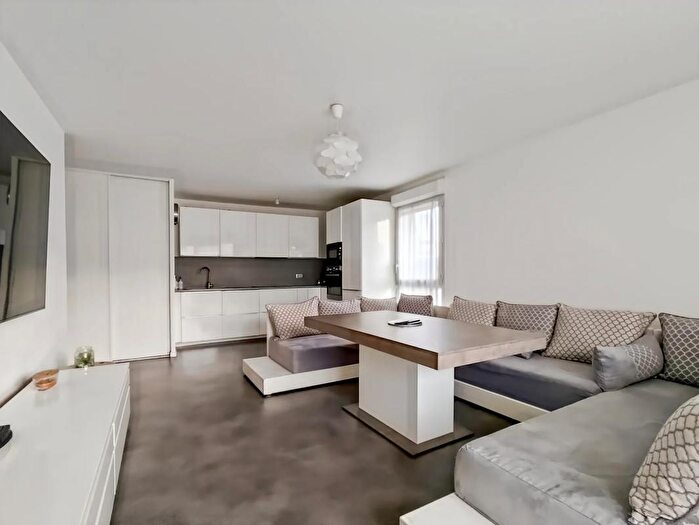 Appartement à vendre - Trappes, Merisier, Aérostat - 4 pièces - 3 chambres