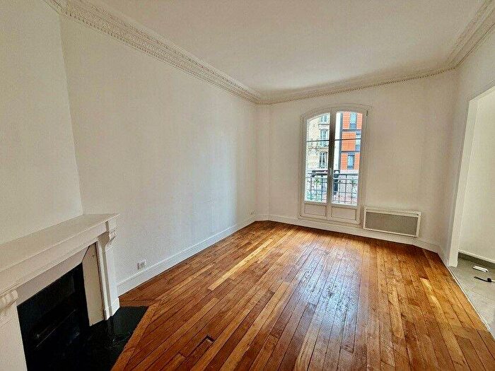 Appartement à louer - Peri-Brossolette, Montrouge - 3 pièces - 2 chambres