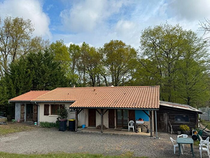 Maison à vendre - Haux - 5 pièces - 4 chambres