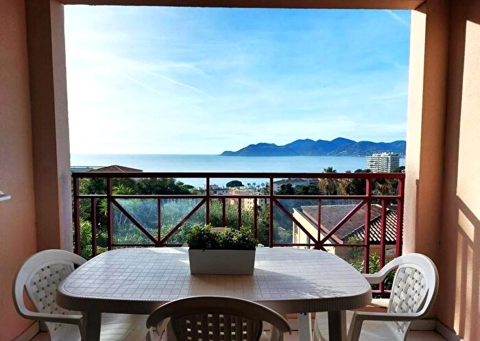 Appartement à vendre - Cannes, Croix des Gardes - 2 pièces - 1 chambre
