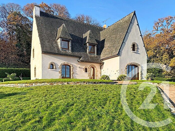 Maison à vendre - Ploubazlanec - 9 pièces - 5 chambres