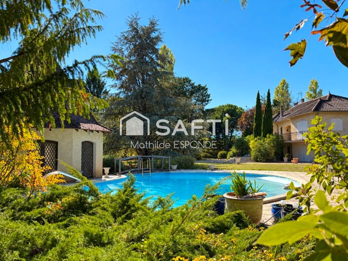 Maison 7 pièces à Caussens, à vendre
