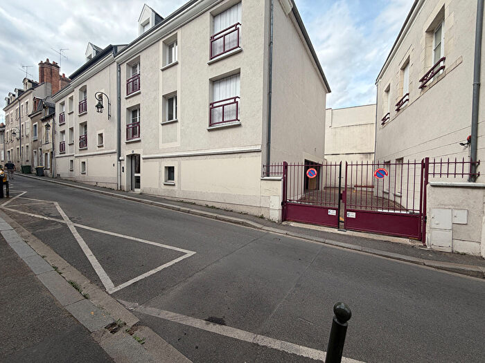 Appartement 1 pièce à Orléans, Carmes, à vendre
