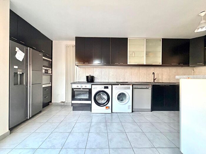 Appartement 6 pièces à Évry, Les Epinettes, à vendre
