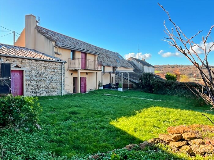 Maison à vendre - La Vineuse - 7 pièces - 4 chambres