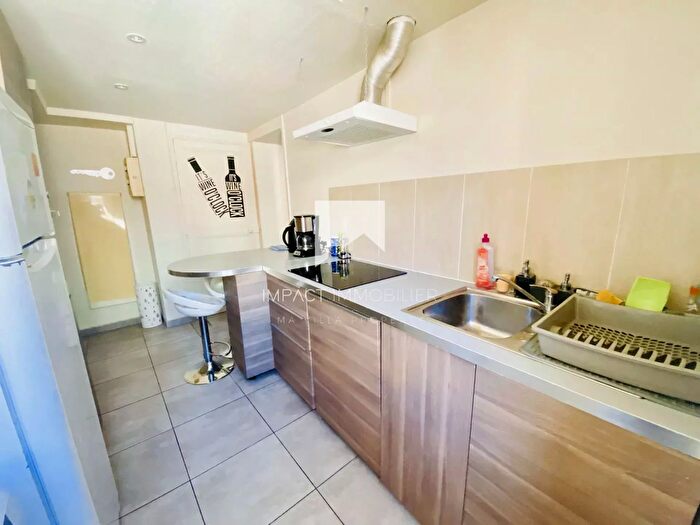 Appartement à vendre - Hyères, Centre-ville - 2 pièces - 1 chambre