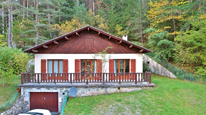 Maison à vendre - Saint-Martin-Vésubie - 3 pièces - 2 chambres