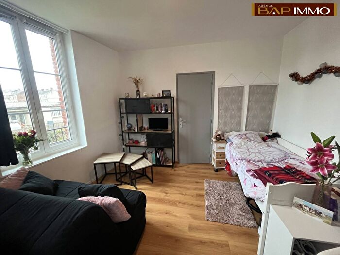 Appartement à louer - Est, Lisieux - 1 pièce