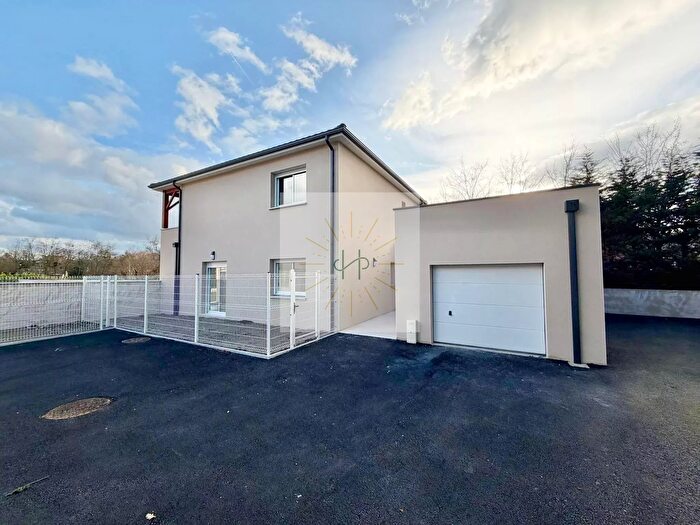 Maison à vendre - Peaugres - 4 pièces - 3 chambres