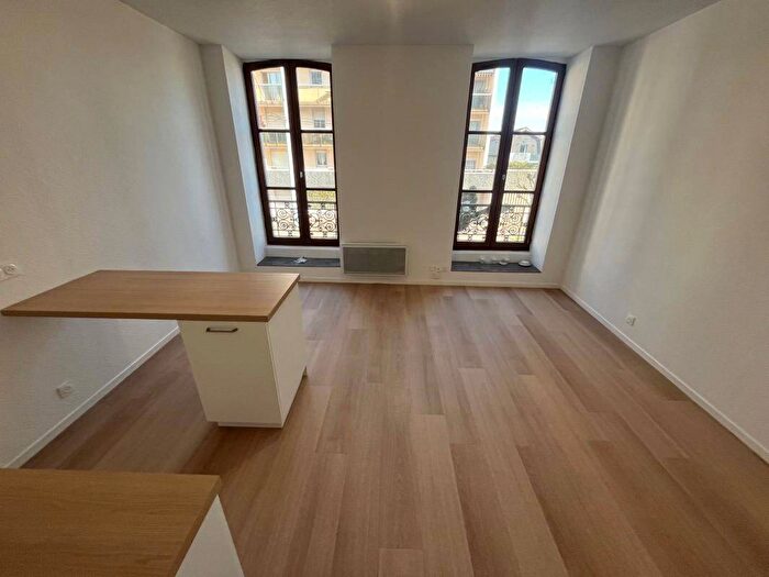 Appartement à louer - Vanteaux-Puy Las Rodas, Limoges - 1 pièce