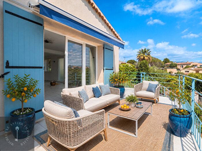 Saint-Laurent-du-Var, Jacquons, Plateaux Fleuris : Maison 4 pièces à vendre