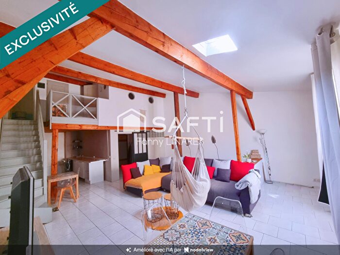 Maison 5 pièces à Saint-Hippolyte, à vendre
