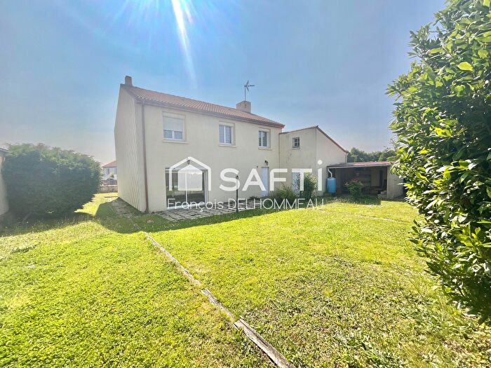 Maison à vendre - Mouilleron-le-Captif - 7 pièces - 5 chambres