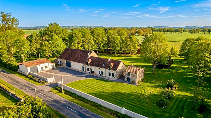 Maison 5 pièces à vendre à La Puye