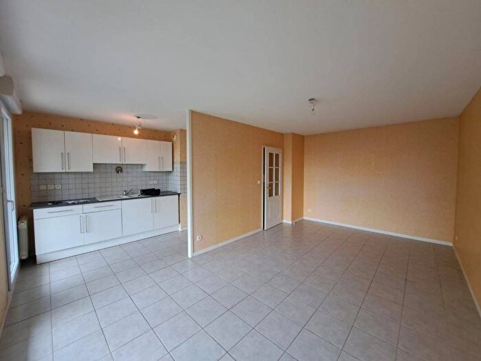 Appartement 2 pièces à Centre, Saint-Marcellin, à louer