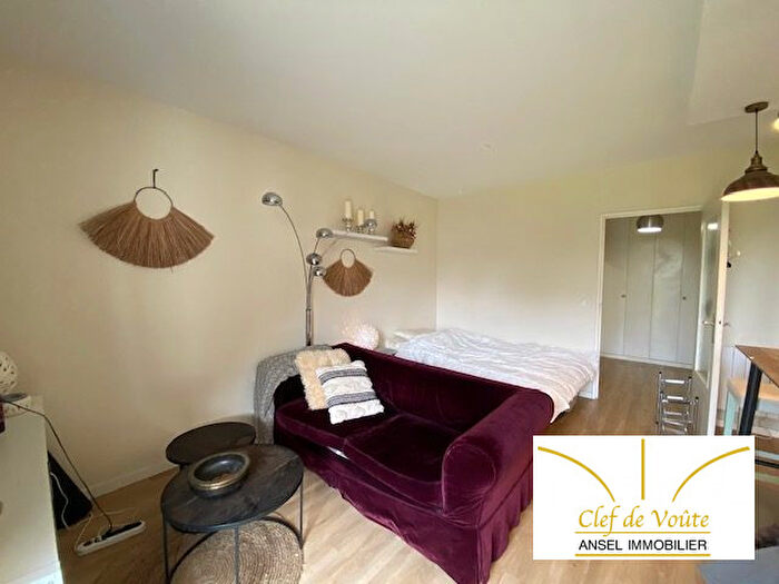 Appartement à louer - Rueil-Malmaison, Mazurieres - 1 pièce