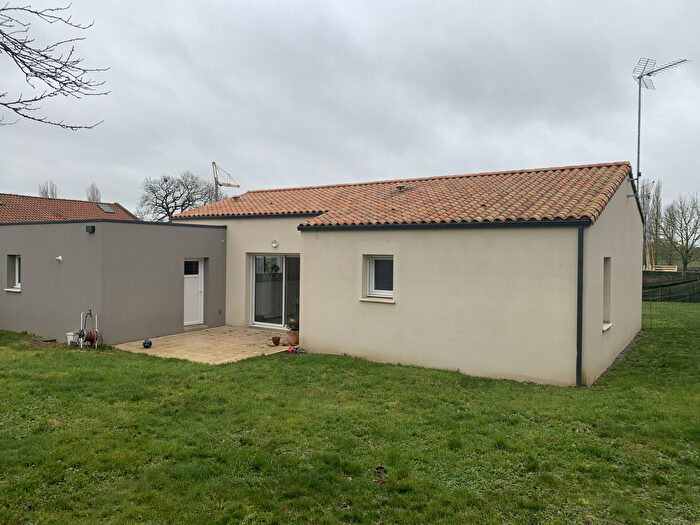 Maison à louer - Les Herbiers - 4 pièces - 3 chambres