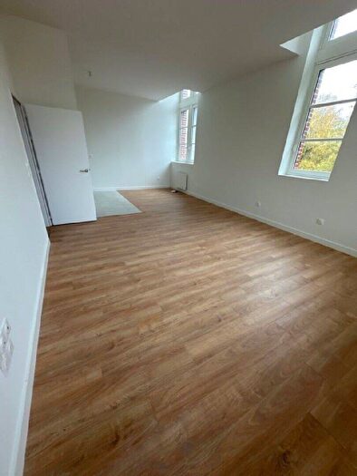 Appartement 3 pièces à louer à Edouard Vaillant-Vauban-Barbieux, Roubaix