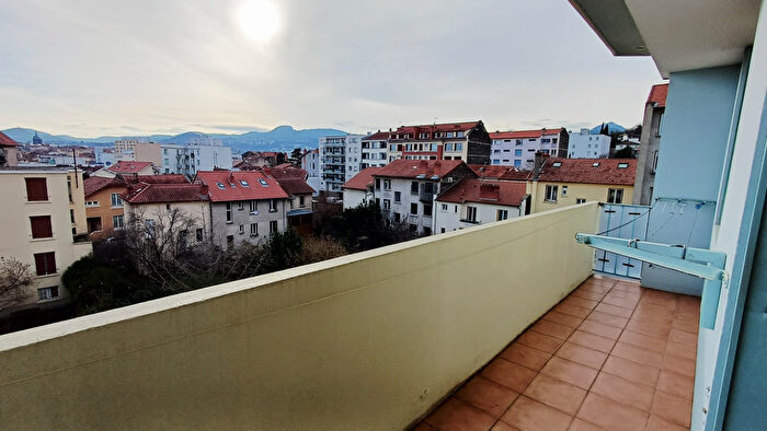 Appartement à vendre - Clermont-Ferrand, Chanteranne, La Glacière - 3 pièces - 2 chambres